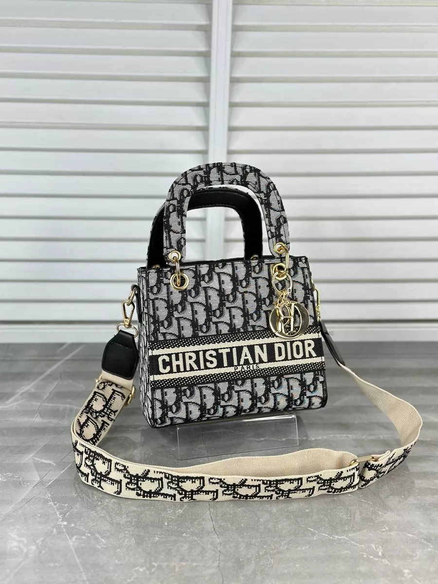 Christian dior handbags store